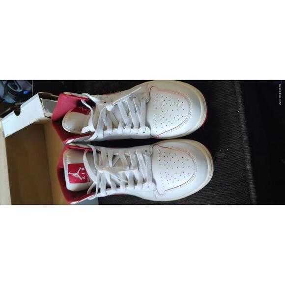 Nike | Shoes | Air Jordan Retro High Og Whitered | Poshmark